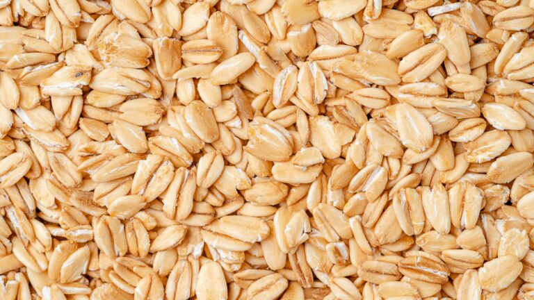 Flakes - MKOG ltd - Vital Ingredient Trading